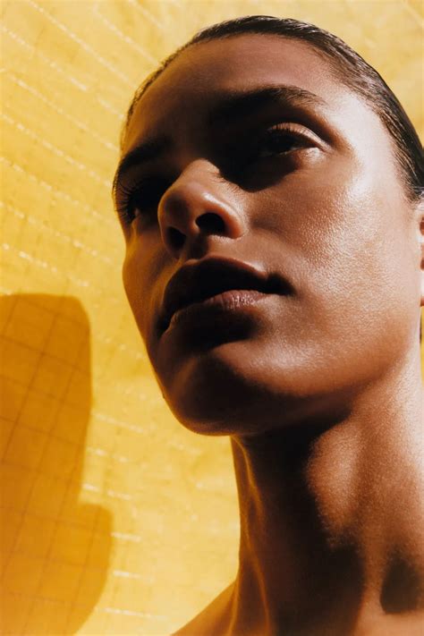 5 Ingredients To Never Apply In The Under Eye Area According To A