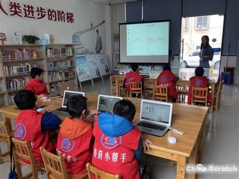 Scratch少儿编程活动之锤子打僵尸scratch少儿编程网
