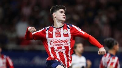 Hormiga González Iguala Marca Histórica De Máximos Goleadores De Chivas