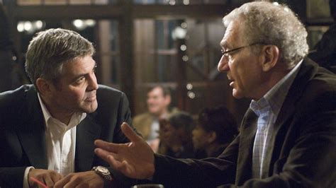 Michael Clayton Película 2007 Tráiler Resumen Reparto Y Dónde Ver Dirigida Por Tony