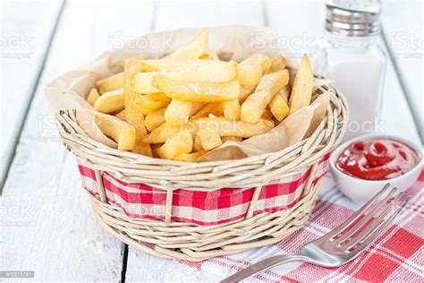 프렌치 프라이 만들진 위커 바구니 인명별 표 0명에 대한 스톡 사진 및 기타 이미지 0명 가정 주방 가정의 방 Istock