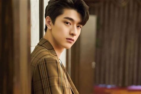 Berita Lin Yi Terbaru Hari Ini Cewekbanget