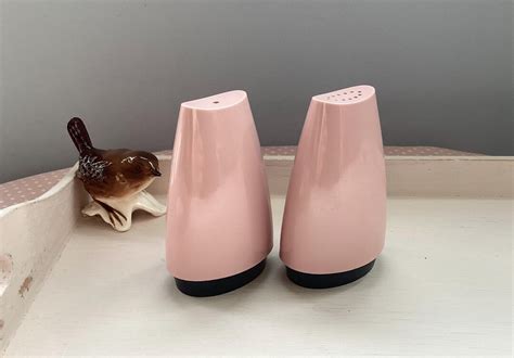 Vintageretro Gaydon Melmex Cruet Set Pink Blossom Melamine 1960s