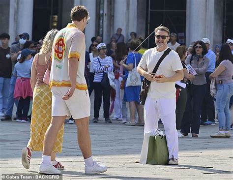 It Only Takes An Inch Or Two Gary Barlow 52 Is Dwarfed By His