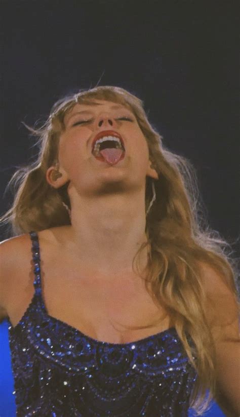 Gal Gadot Spitting And Spit String Rcelebritymouths