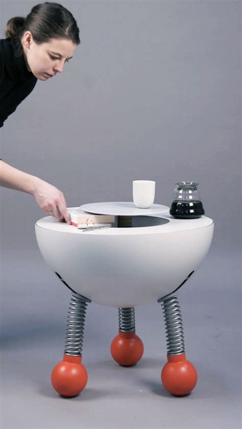 Responsive Furniture Expands And Contracts According To Users Needs