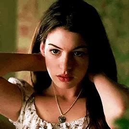 Pin By Meow Meow On Story Anne Hathaway Anne Hathaway  Angels Beauty