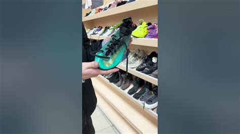 Ищу футбольную одежду в секондах Youtube