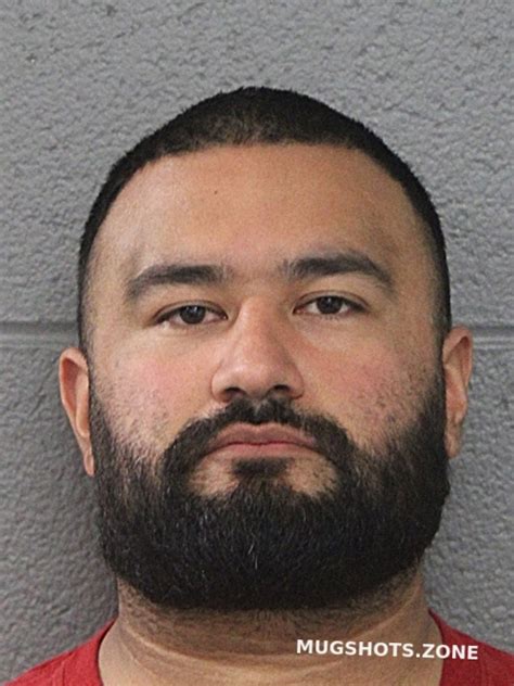 Angel E Velazquez 04 06 2025 Chicago Mugshots Zone
