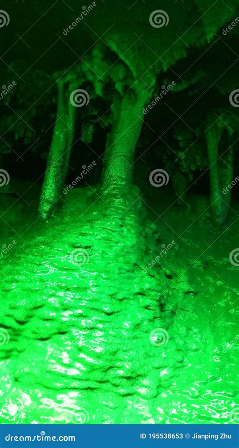 Caves Are Formed By The Dissolution Of Limestone Caves Are Formed By