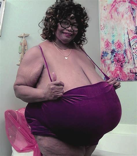 Ive Got Worlds Biggest Boobs Women Call Them Gross But I Refuse To
