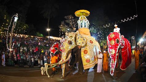 Maha Saman Devala Esala Perahera 2019 සබරගමු මහ සමන් දේවාල‍යේ ඇසළ