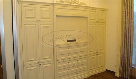 Элитные шкафы премиум класса из массива в Минске. Фото, рекомендации