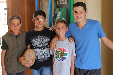 2 Fotos Van 2017 Tag Jakkieloer Jacobsdal Primer