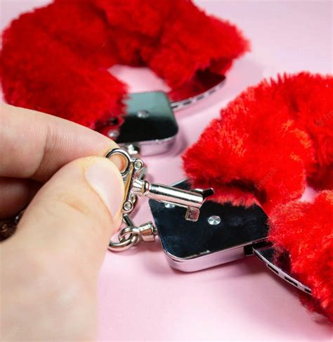 Fluffy Handcuff Hand Restraint Adult Role Play Toy Hen Stag Party Fancy