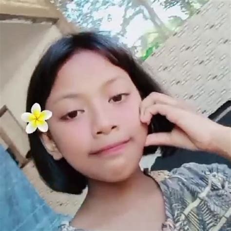 Sakia Cantik 😎 Youtube