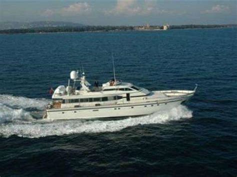 Bateau Azimut 86 S à Vendre 350 000