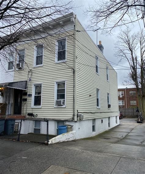 81 39 102nd Avenue Ozone Park Ny 11416 Mls 3499662 Zillow