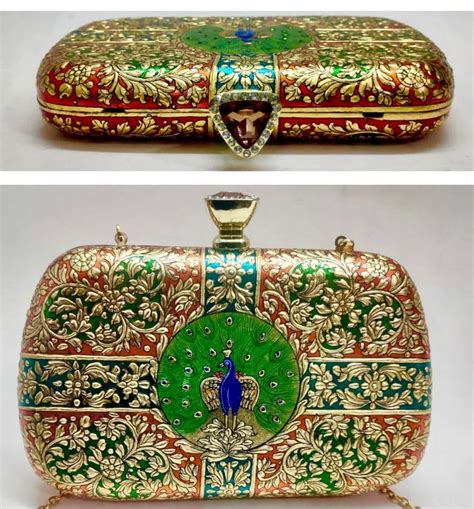 Multicolor 24 Ct Gold Foil On Wooden Base Ladies Designer Purse