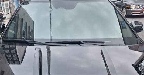 1사장님께서 되게 친절하십니다 2 썬팅에 관해 선택장애가 있을시 노하우 및 시공경험 바탕으로 선택에 도움을 주십니다 선택은 본인의 자유 눈탱이가없습니다 3 타업체에