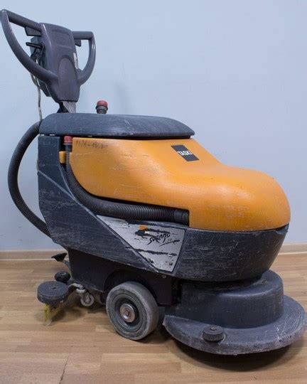 Аренда сетевой поломоечной машины Taski Swingo 450E для клининга в СПб ...