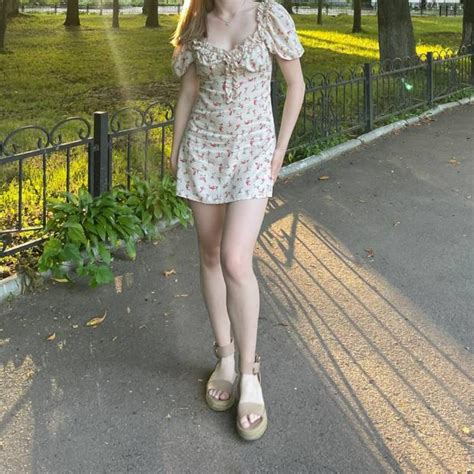 Сукня — ціна 350 грн у каталозі Короткі сукні Купити жіночі речі за доступною ціною на Шафі