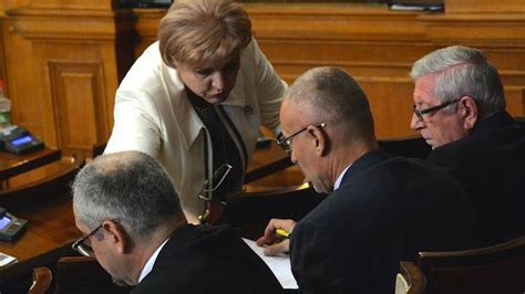 Менда Стоянова Отпускането на заема за АЕЦ Белене няма да увеличи бюджетния дефицит Новини бг