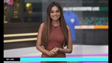 Tamil Anchor Sameena Anwar In Brown Dress Youtube