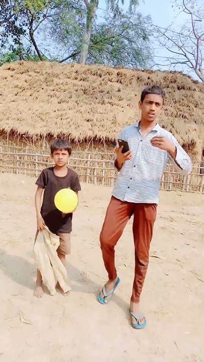 বেলুনটা নিচে না ফেলে যে প্যান্ট পড়তে পারবে সে পাবে 50 টাকা 💸 Shorts Minivlog Vlog Minivlog