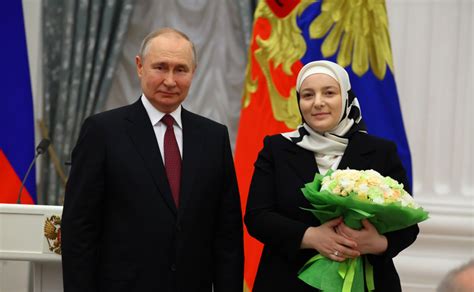 Путин провёл церемонию вручения госнаград в Екатерининском зале Кремля