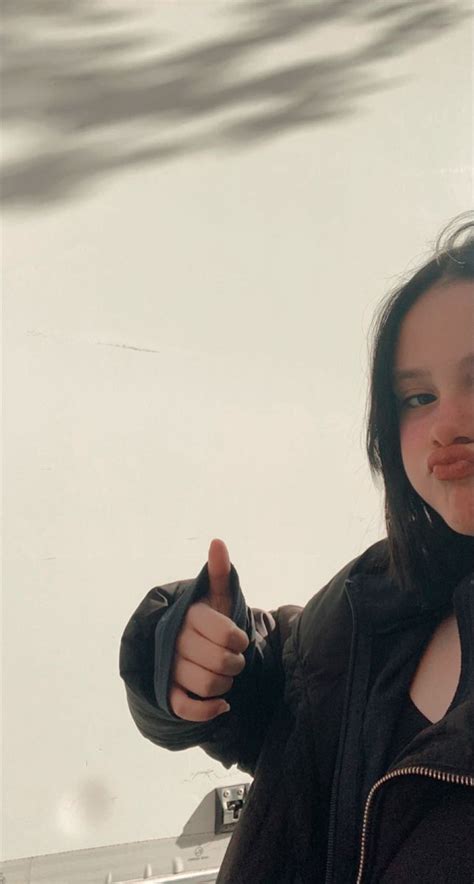 c m adlı kullanıcının Guardado rápido panosundaki Pin Siyahi kızlar Kızlar Fotoğraf