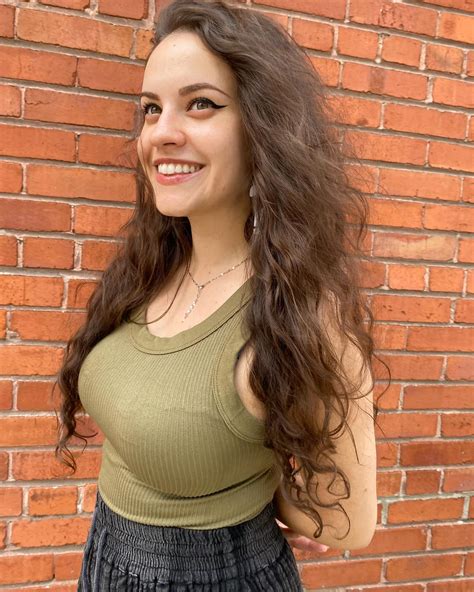 Quinn Finite Bio Age Career Net Worth Boyfriend Education
