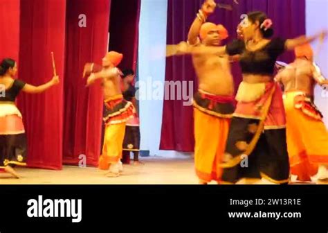 Lee Keli Natuma Dance Kandyan Dancers Sri Lanka Stock Video Footage Alamy