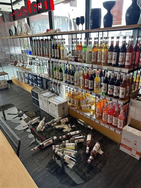 Breaking News ៖ រាជធានីបាងកក នៃប្រទេសថៃ បានជួបគ្រោះរញ្ជួយដីកម្រិតធ្ងន់៧ ៣រ៉ិចទ័រ មានវីដេអូ