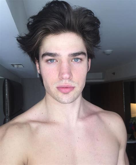 On Instagram Wyattcushman Fotos De Hombres Guapos Rostros Poses De