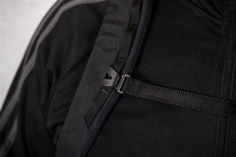 Review Rapha Backpack 20l Roadcc