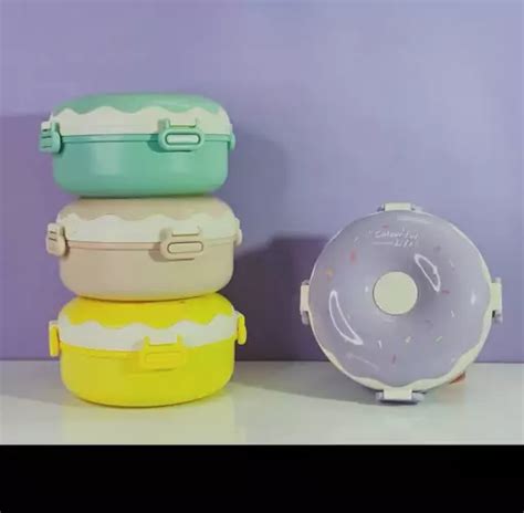 خرید و قیمت ظرف غذا بچگانه دوناتی در چهار رنگ زیبا دارای قاشق و چنگال