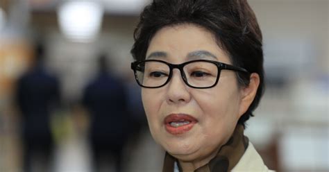 박근혜 침묵 속 동생 박근령이 항소 2심 어떻게 가나