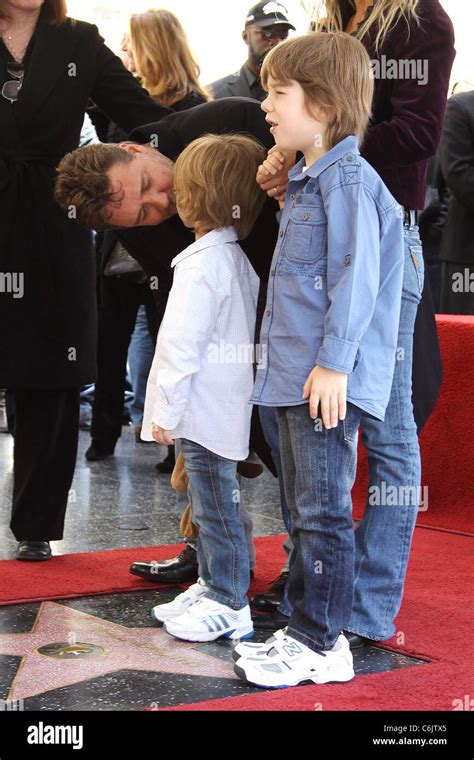 Russell Crowe Söhne Charles Spencer Crowe Und Tennyson Spencer Crowe