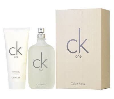 Ck One Calvin Klein Unisex 2 Pcs Set 67 Oz Edt Spray And 67 Oz Body