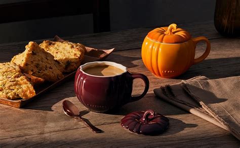 Le Creuset Stoneware Pumpkin Mug With Lid 14 Oz