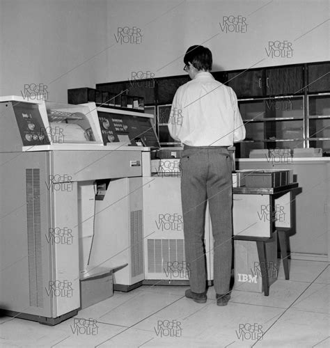 Univac 1004 Computer Paris May 1970