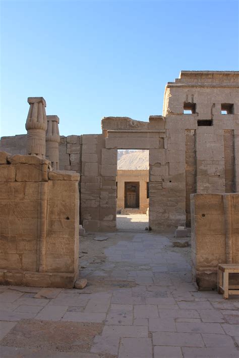 Nectanebo Is Lotiform Columns Discovering Egypt 𓅠𓆥𓀠