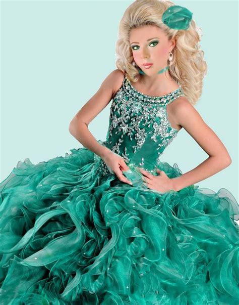 Pin By Tblpoet On Illustrations Cap Tg Cd Petticoat Fairytale