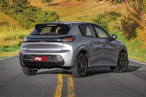 Comparativo Peugeot 208 Style 1 0 é Melhor Que O Chevrolet Onix Lt 1 0 Quatro Rodas