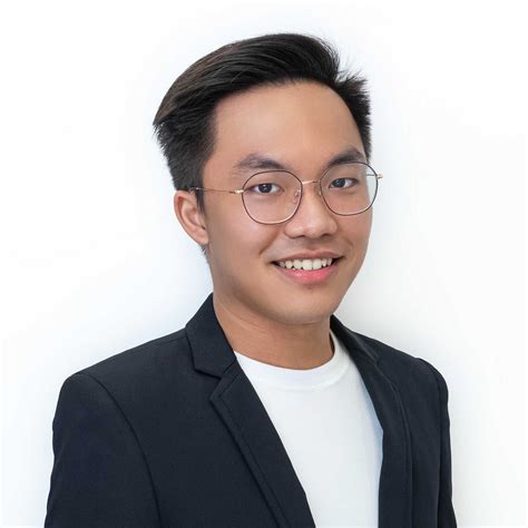 about liang han sheng medium