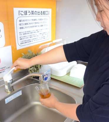 蛇口から出る「ごぼう茶」冷えてるよ！ 野菜加工会社が敷地内に設置「味わいに来て」 鹿児島市47news（よんななニュース）