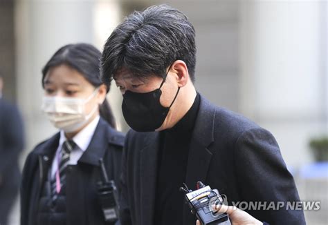 공판 참석하는 남욱 연합뉴스