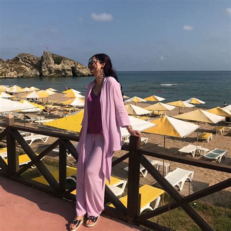 Thamina Rajabovas Feet