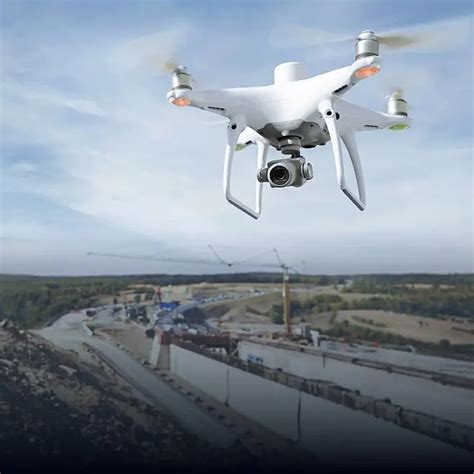 大疆行业应用 Dji Dji 大疆行业应用飞行平台、payload Sdk 等产品,为农业、能源、文化和创意、建筑巡检还有公共安全提供 大疆行业应用 Dji Dji 大疆行业应用飞行平台、payload Sdk 等产品,为农业、能源、文化和创意、建筑巡检还有公共安全提供